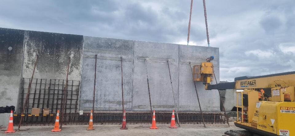 Project under way to strengthen Main Breakwater wave wall | Port Taranaki